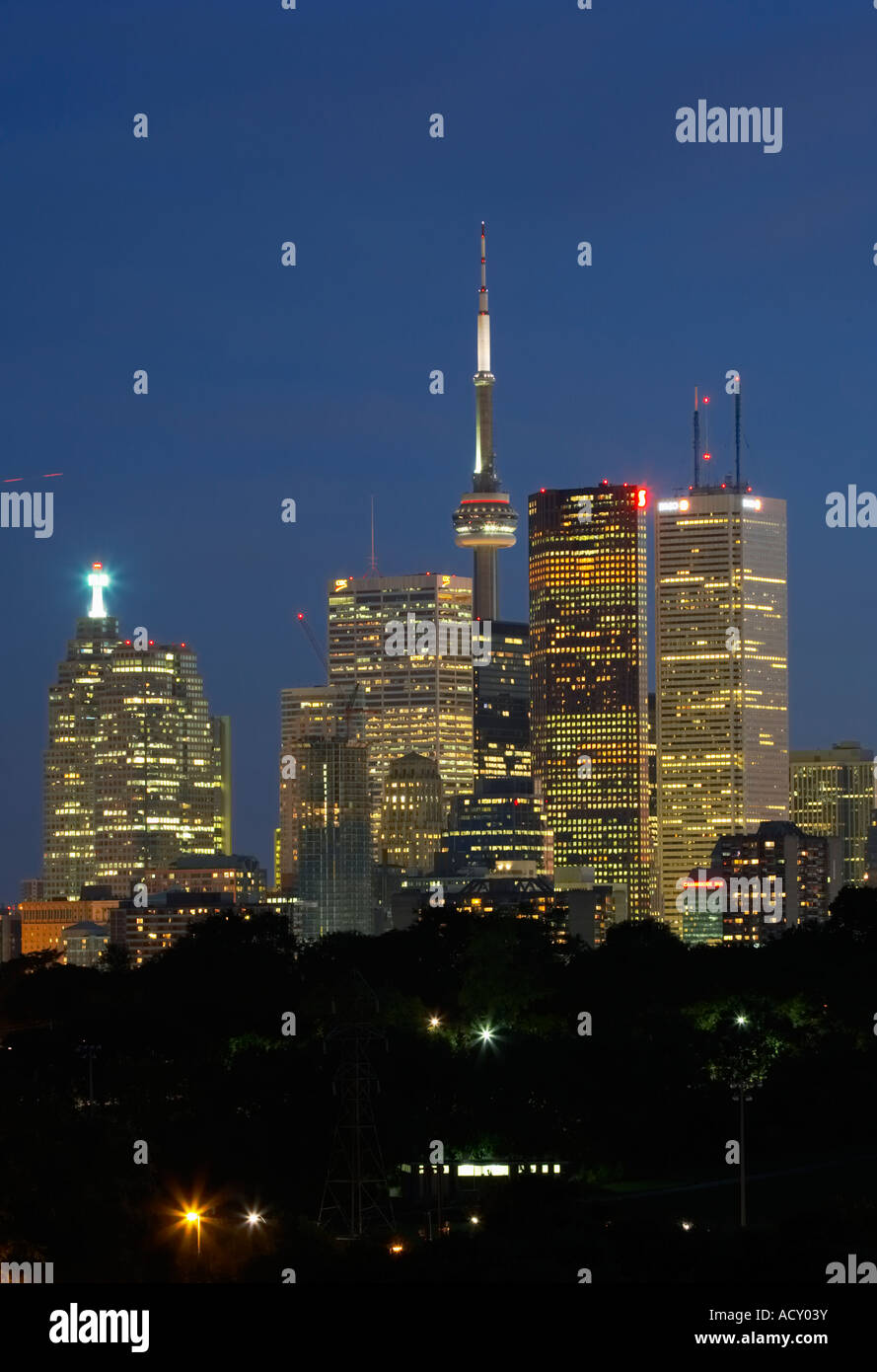 Toronto high rise buildings hi-res stock photography and images - Alamy