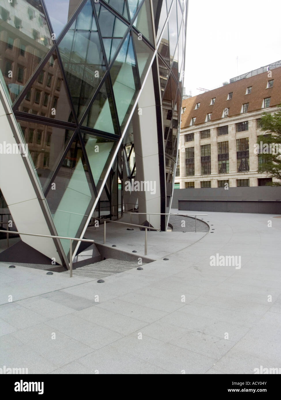Gherkin building interior hi-res stock photography and images - Alamy