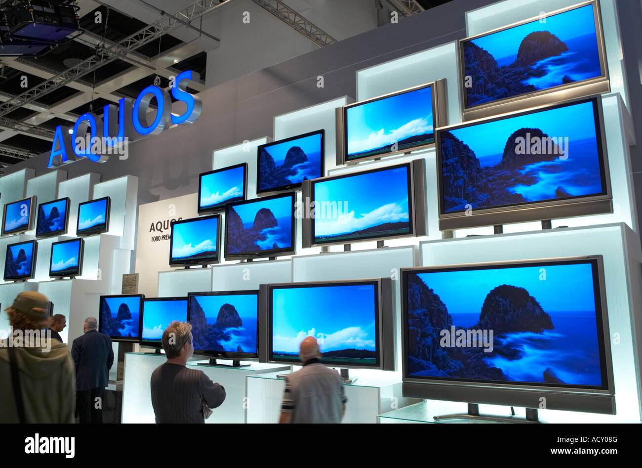 Internationals Radio And Television Exhibition 2006 - Aquos flatscreen ...