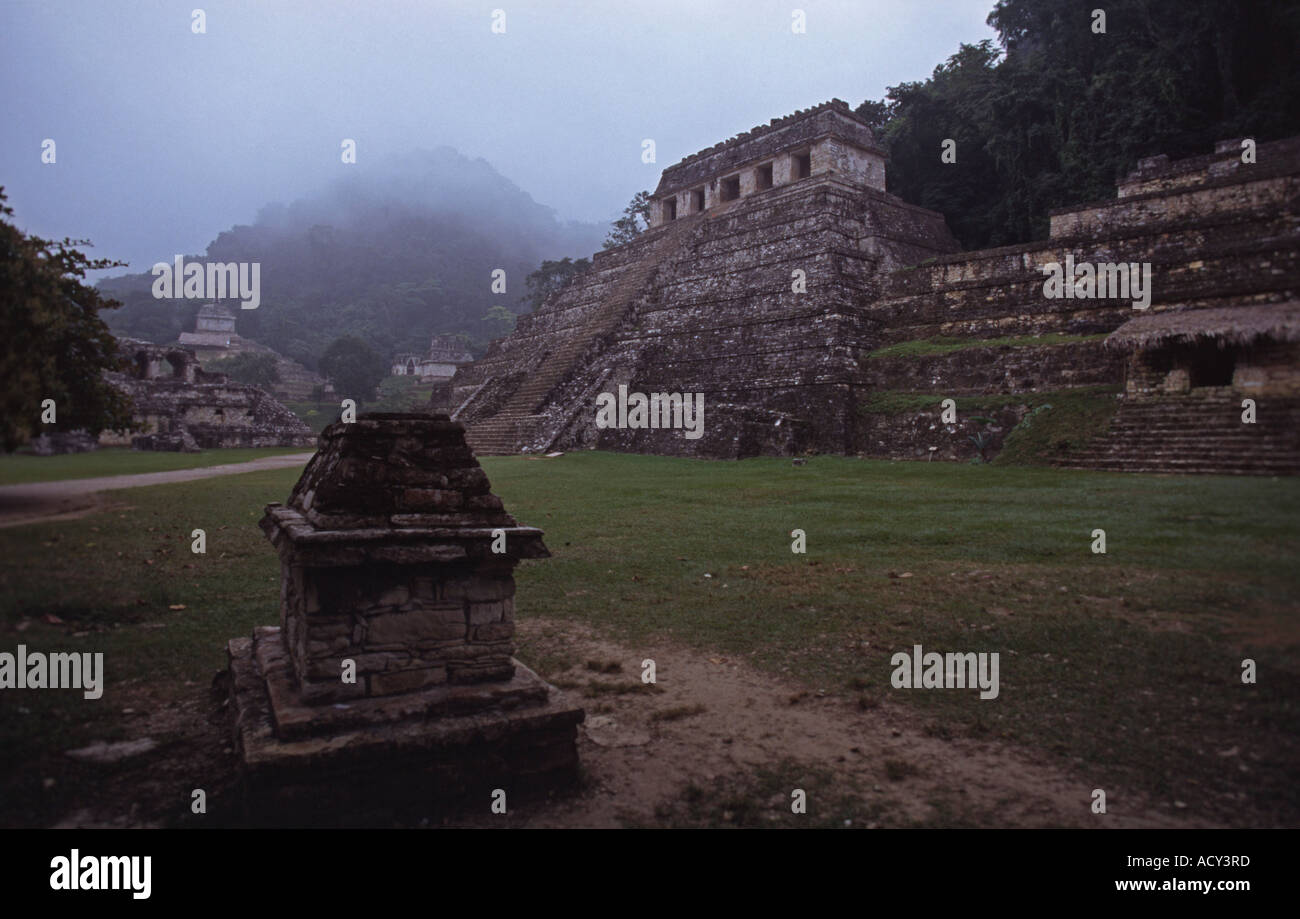 Palenque pyramide inscriptions hi-res stock photography and images - Alamy