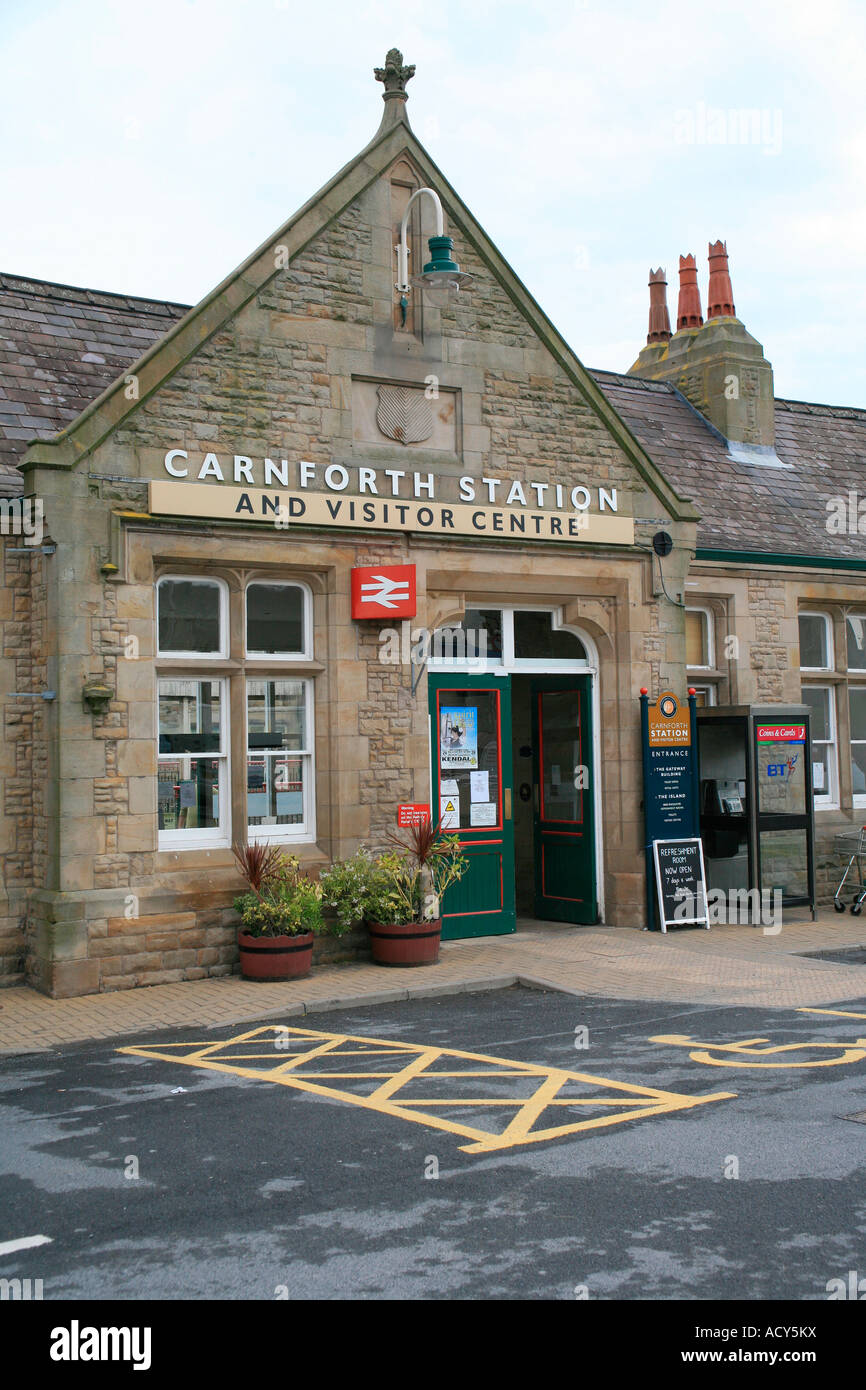 Carnforth railway station hi-res stock photography and images - Alamy