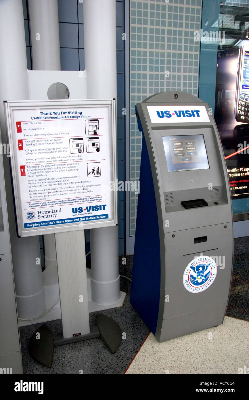 Passport reader hi-res stock photography and images - Alamy