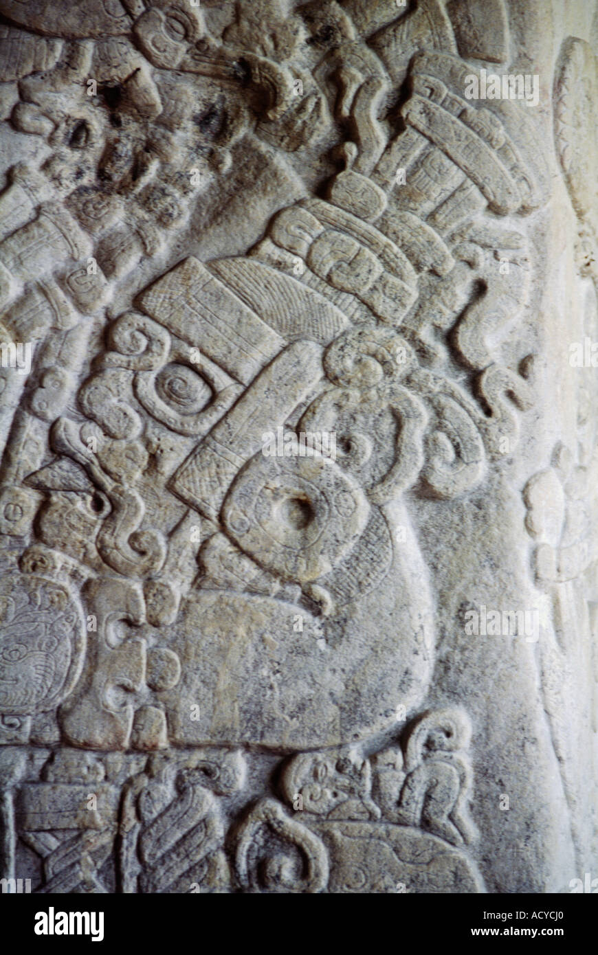 STELA 31 445 AD depicts a MAYA RULER with elaborate carved power ...