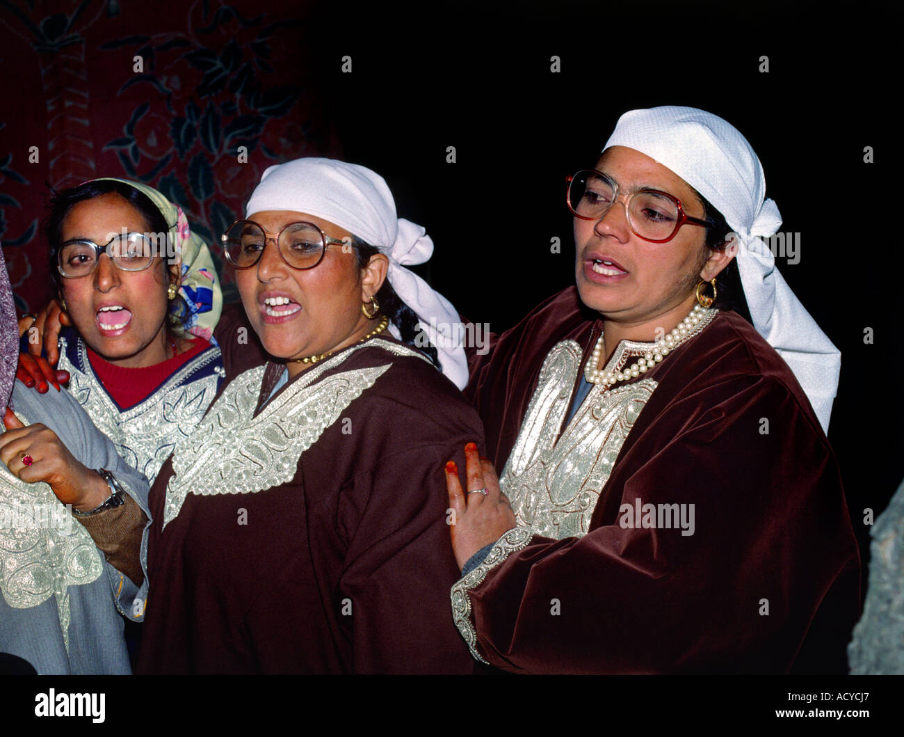 Kashmiri wedding hi-res stock photography and images - Alamy