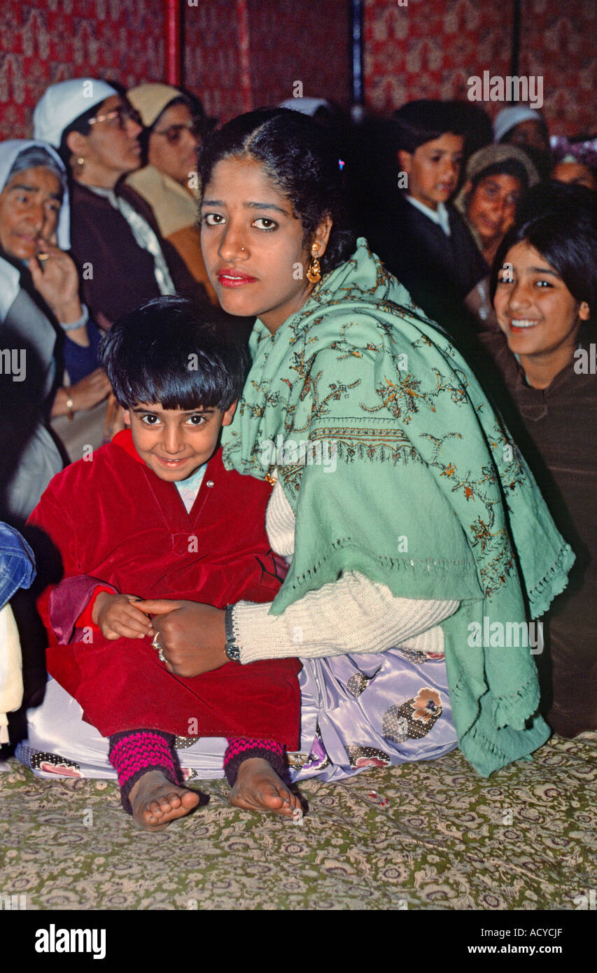 KASHMIRI WOMAN and CHILD at a traditional Muslim WEDDING on DAL LAKE in ...