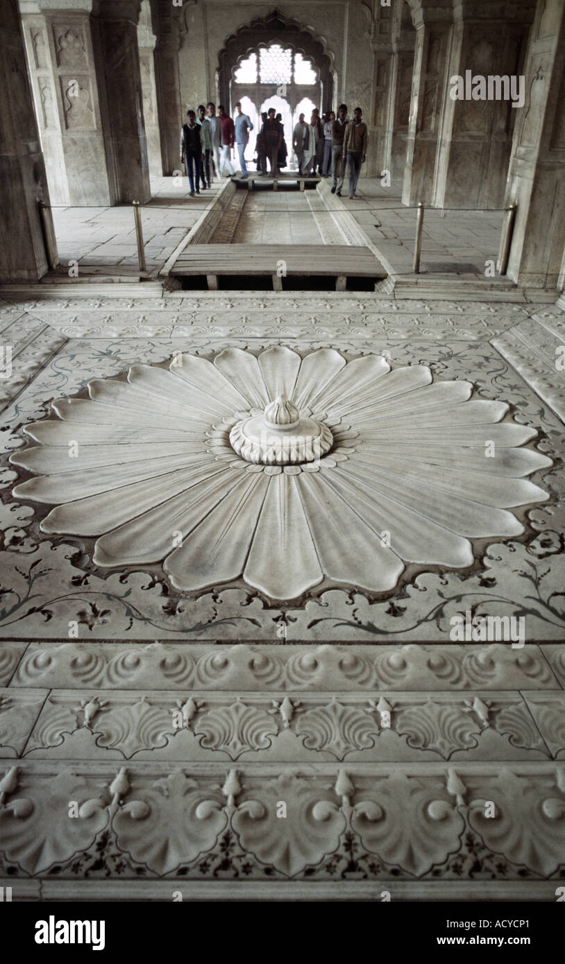 The HAMMAM ROYAL BATHS in the Diwan i Khas palace of the RED FORT DELHI ...
