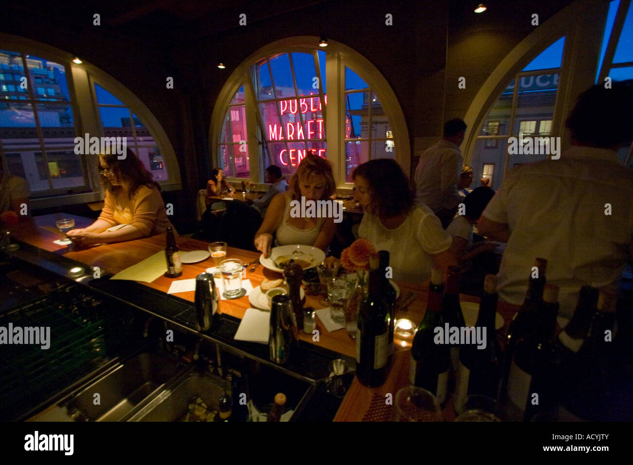 Matts on the Market Inside Popular Upscale Restaurant in Pike Place ...