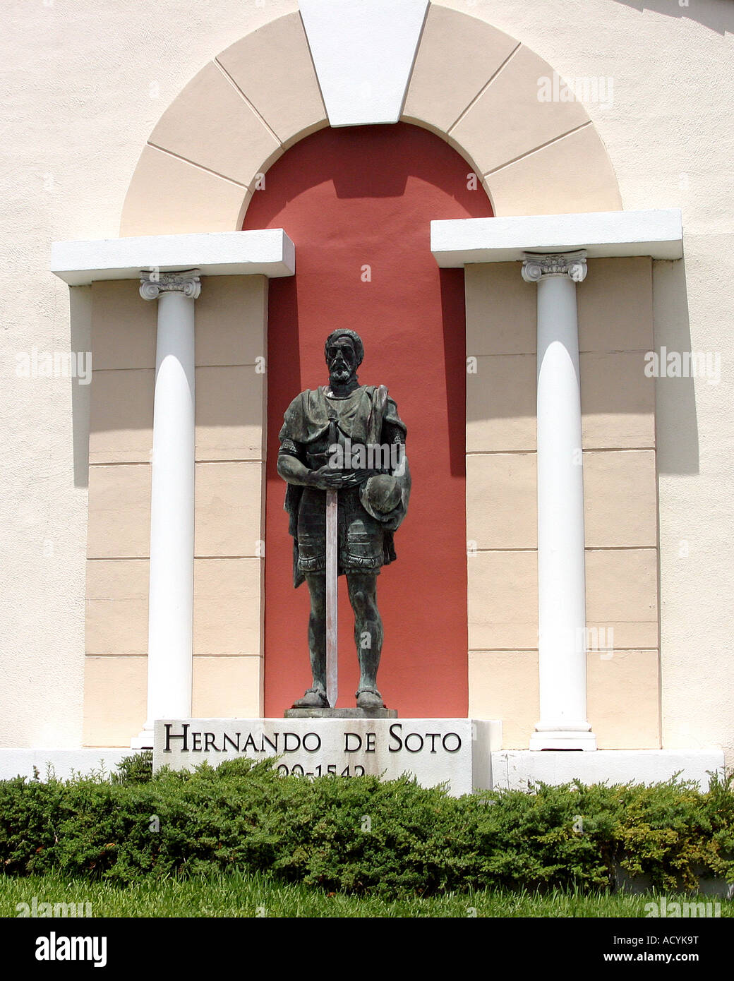 Statue of Hernando De Soto south of Ft Fort Desota De Soto in Sarasota ...
