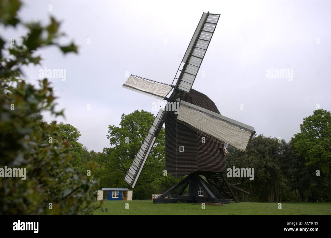 Nutley edge hi-res stock photography and images - Alamy