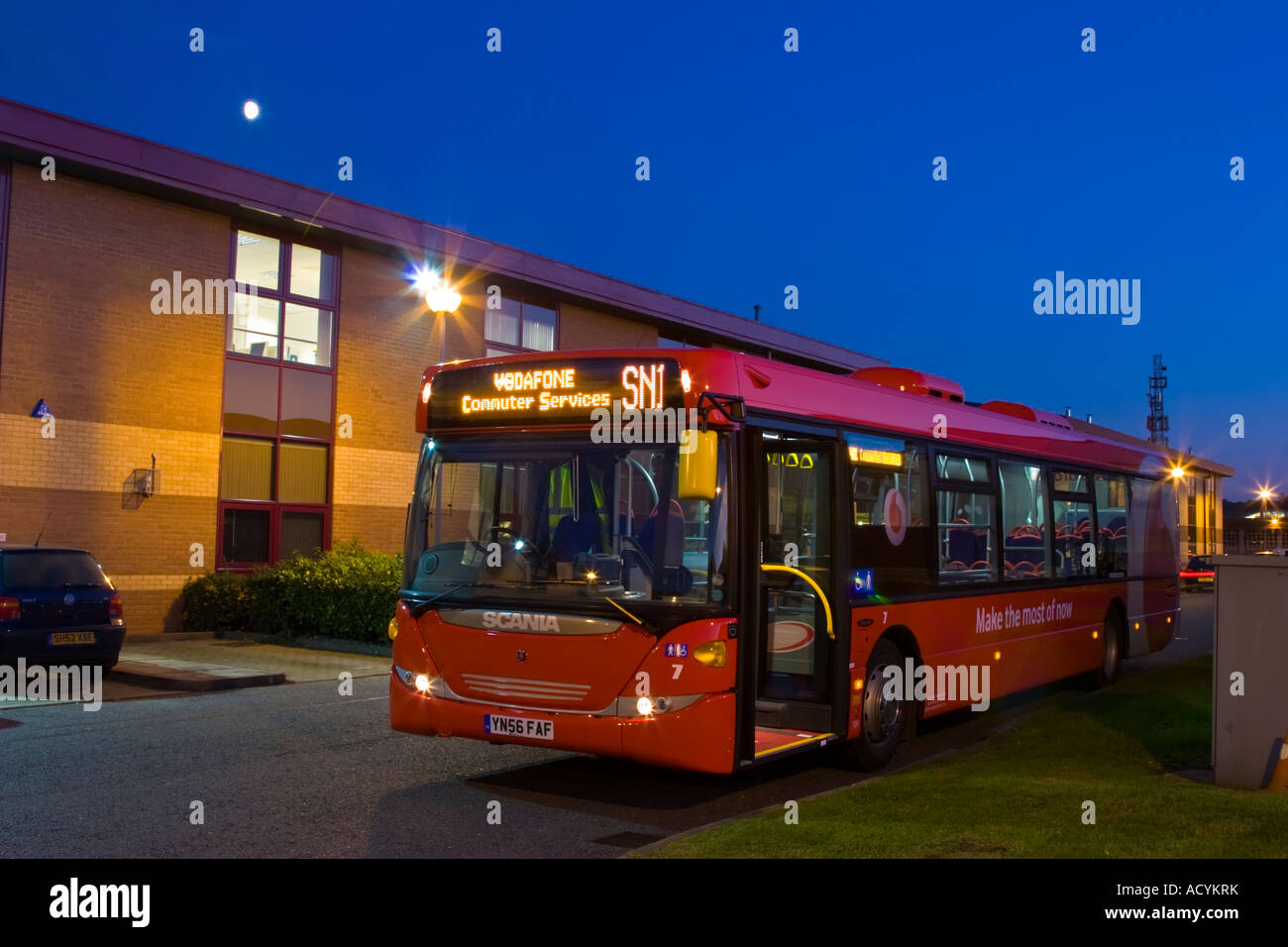 Number 7 bus hi-res stock photography and images - Alamy