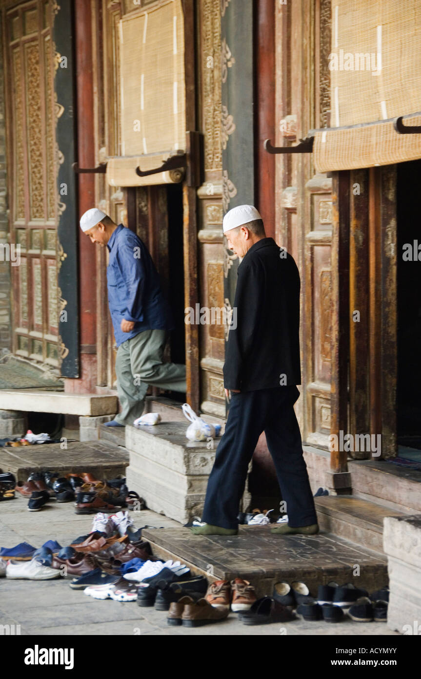 Men going to pray at The Great Mosque Xian China Stock Photo - Alamy