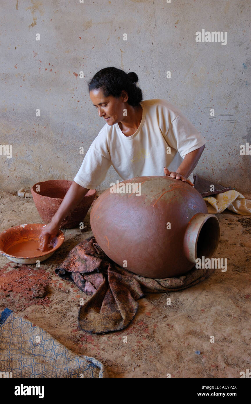 Ceramic firing hi-res stock photography and images - Alamy