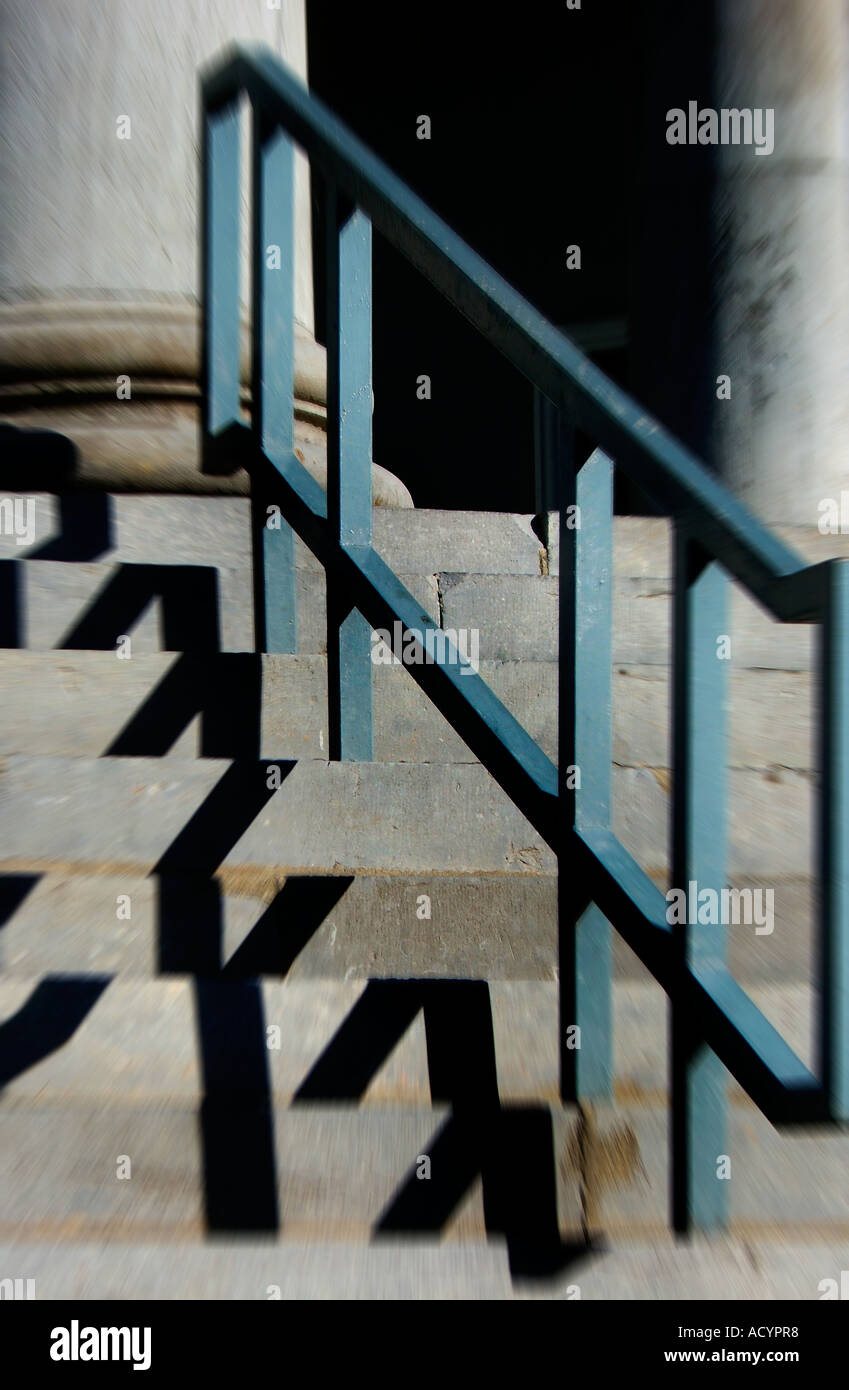 Pillars and stairs to courthouse hi-res stock photography and images ...