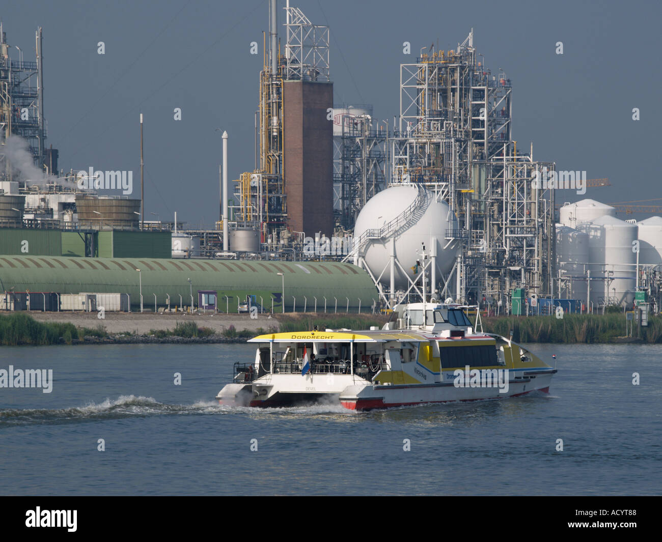 Waterbus rotterdam hi-res stock photography and images - Alamy