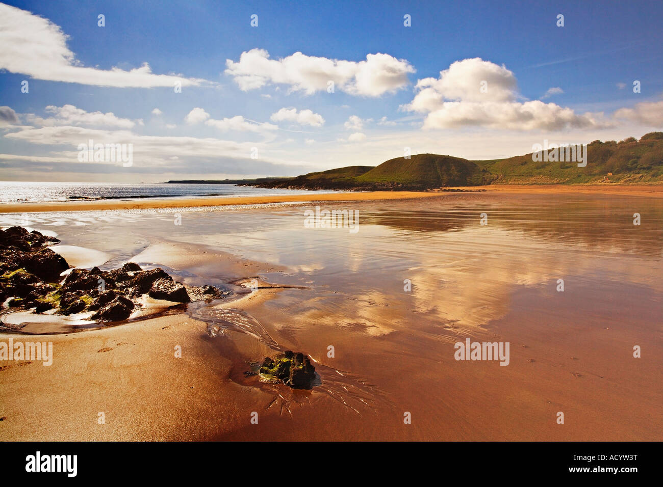 Coldingham sands beach hi-res stock photography and images - Alamy