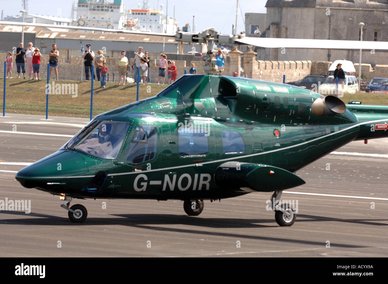 King charles helicopter hi-res stock photography and images - Alamy