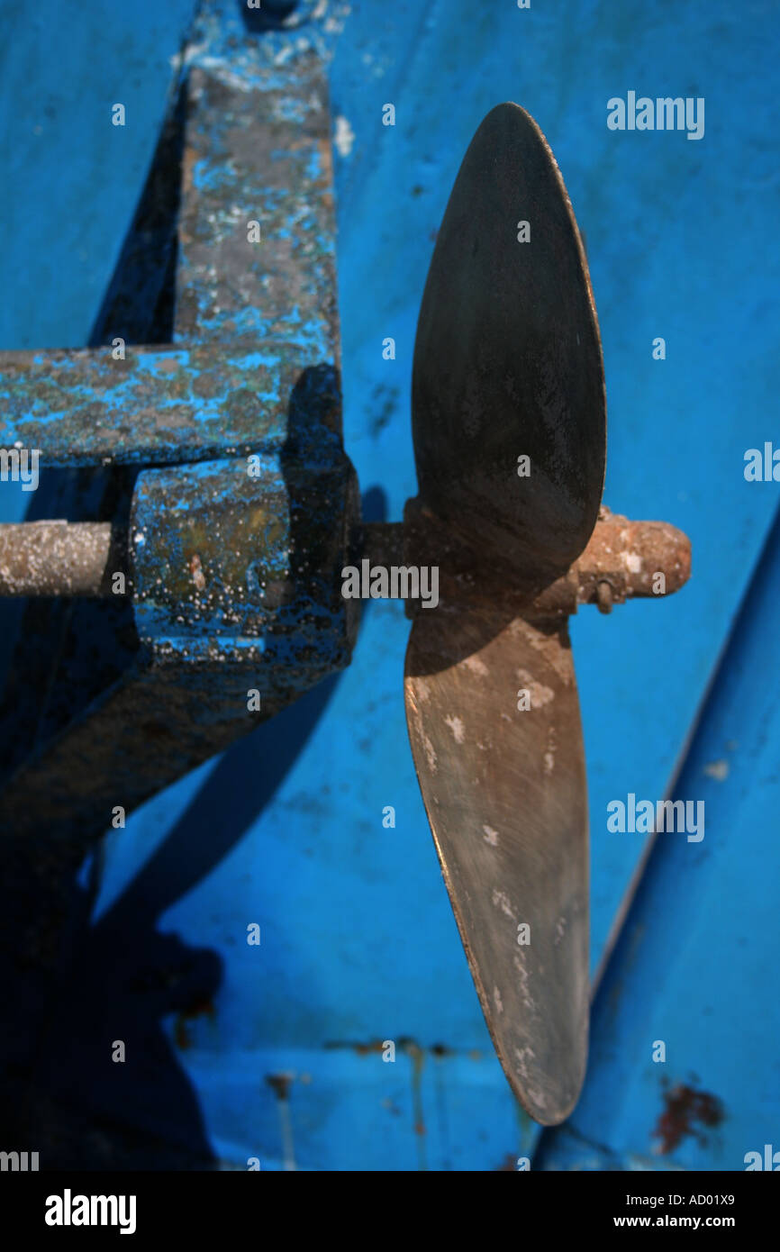 Propellor boat hi-res stock photography and images - Alamy