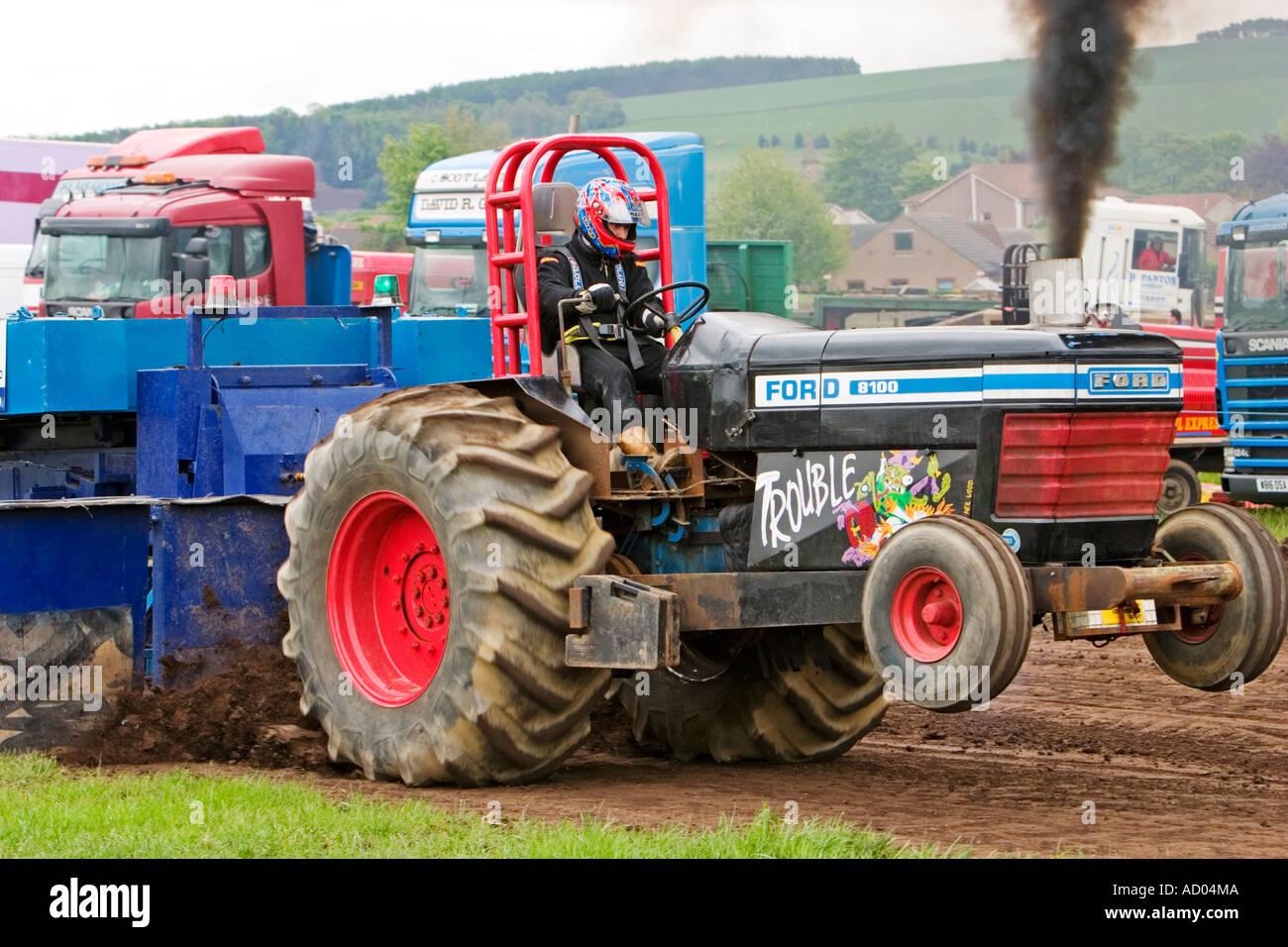 Tractor pulling contest at Scottish agricultural show Stock Photo - Alamy