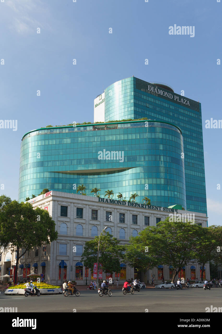 Diamond plaza hi-res stock photography and images - Alamy