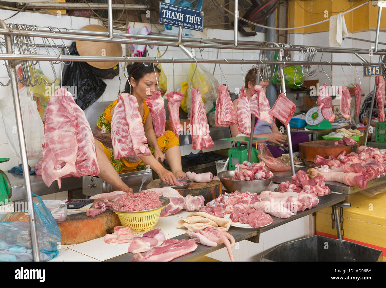 Vietnam pork meat market stall hi-res stock photography and images - Alamy