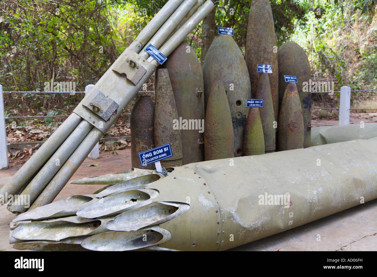 Vietnam shells ammunition vietnamese war hi-res stock photography and ...