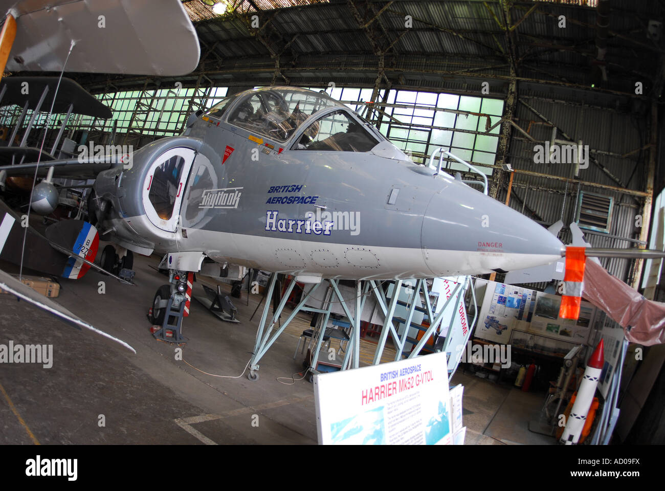 1964 Prototype Hawker Harrier (P.1127) jump jet the XP984, now at ...