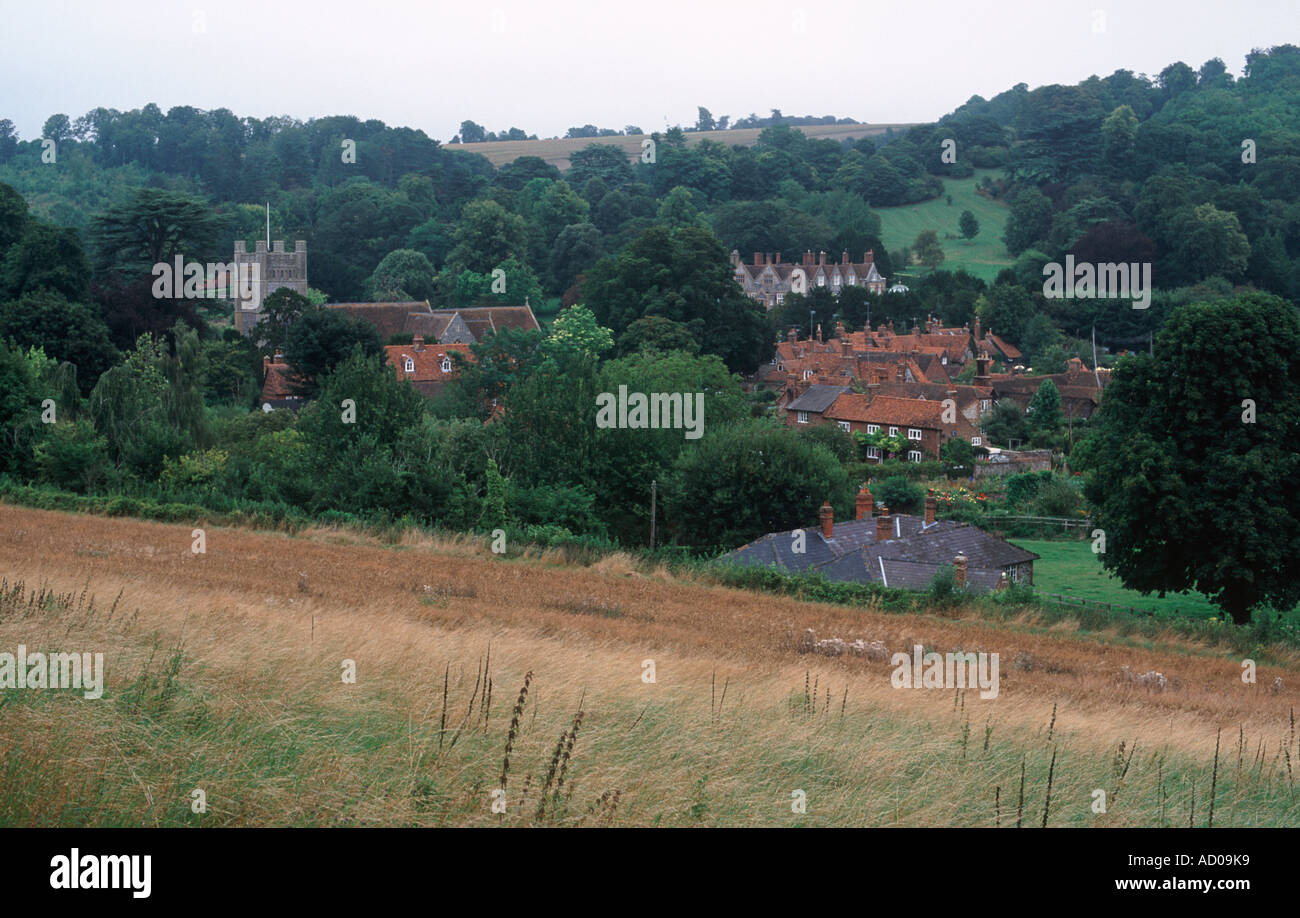 Quiet buckinghamshire village hi-res stock photography and images - Alamy