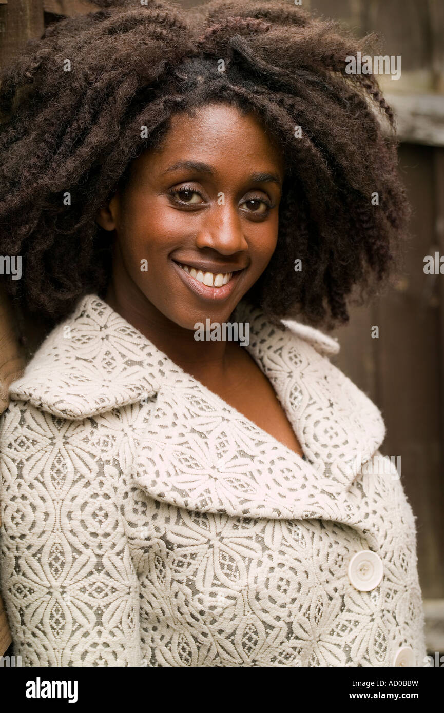 outdoor portrait of a beautiful young nigerian woman Stock Photo - Alamy