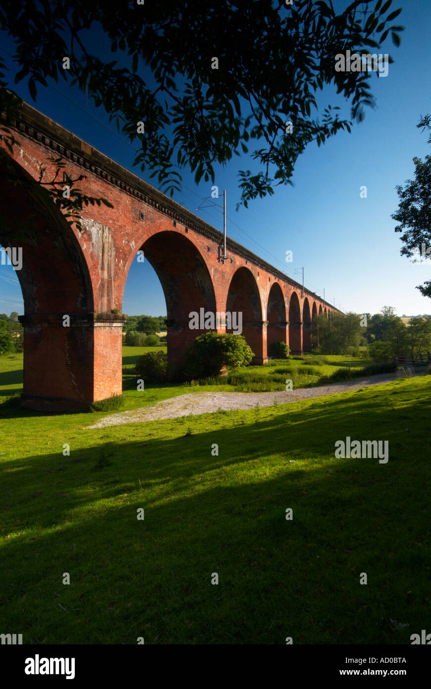 Viaduct at Twemlow Holmes Chapel Cheshire UK Stock Photo - Alamy
