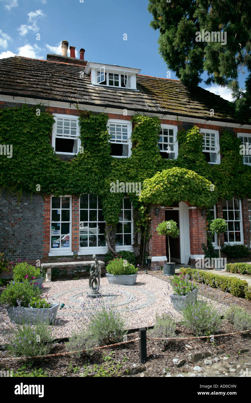 Steyning high street steyning west hi-res stock photography and images ...