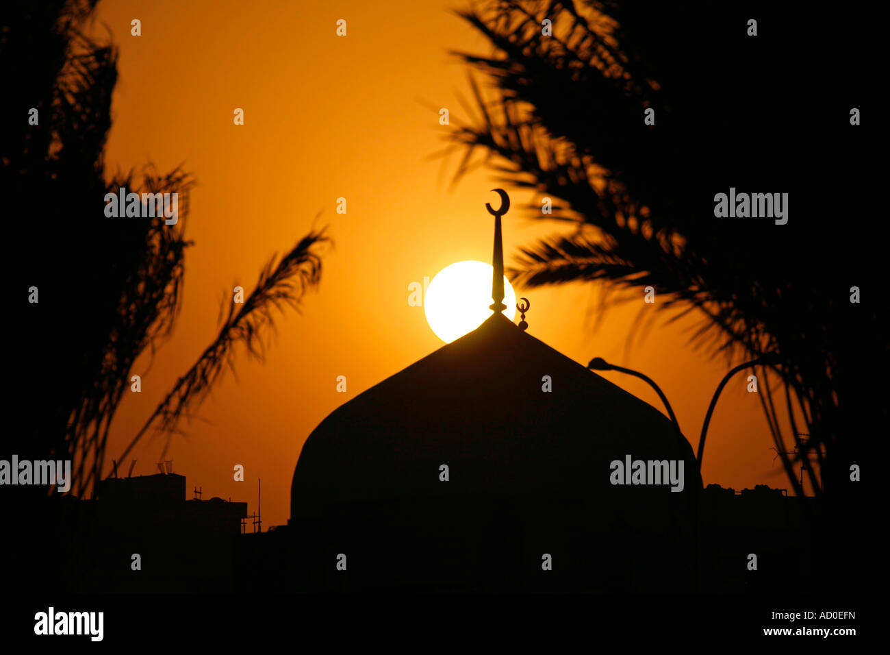 Sunset mosque Fahaheel Kuwait Stock Photo - Alamy