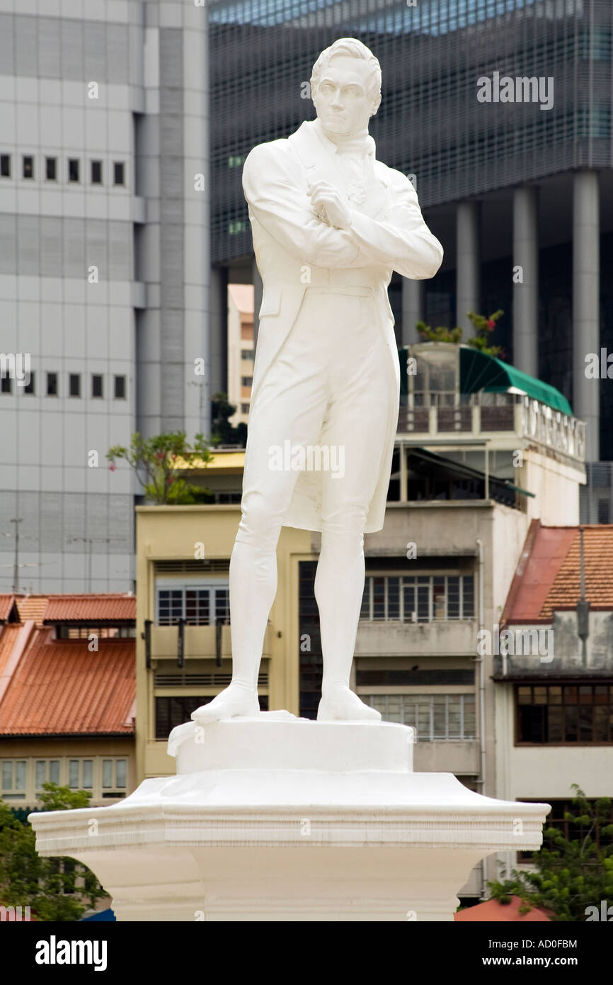 Sir Stamford Raffles statue Singapore Asia Stock Photo - Alamy