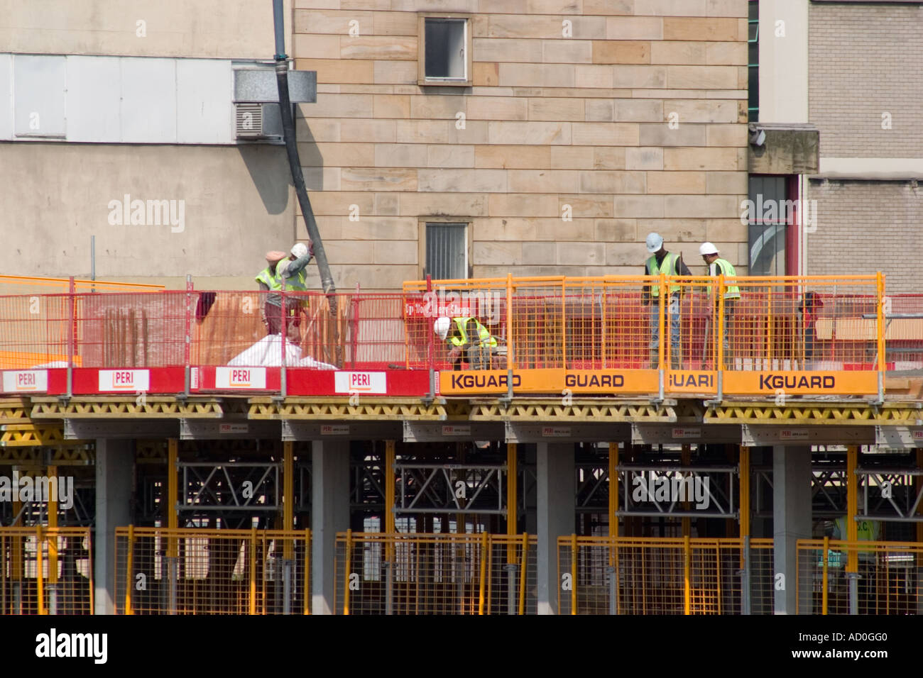 Striking construction workers hi-res stock photography and images - Alamy