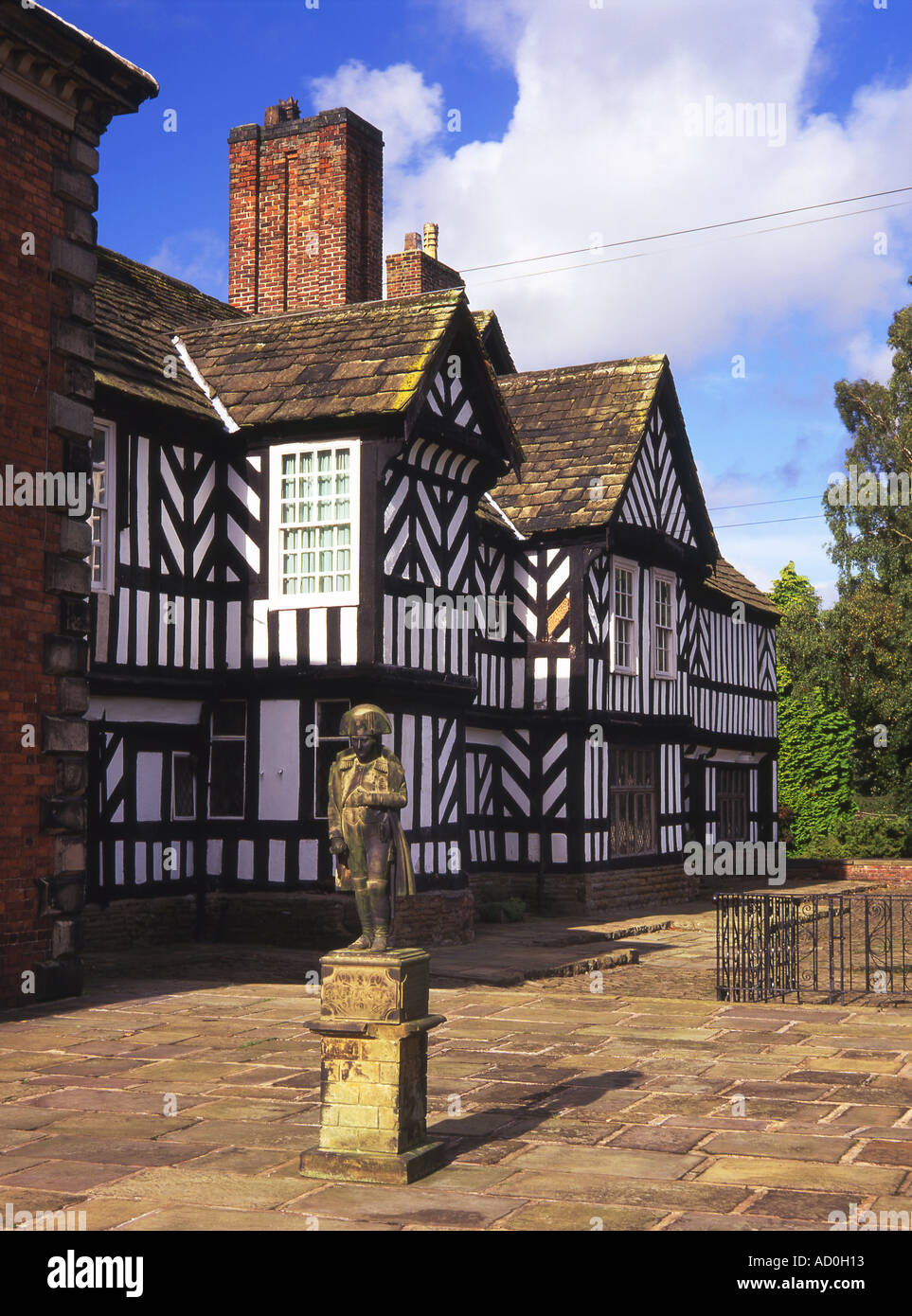 Adlington hall hi-res stock photography and images - Alamy