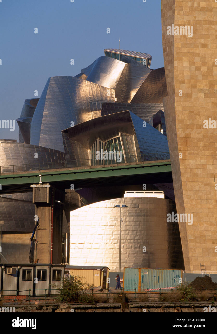 Gallery deconstructivism deconstructivist architecture hi-res stock ...