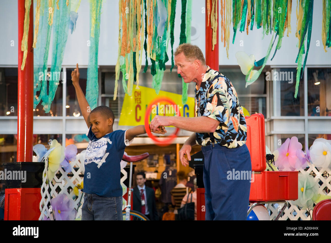 African american boy on stage hi-res stock photography and images - Alamy