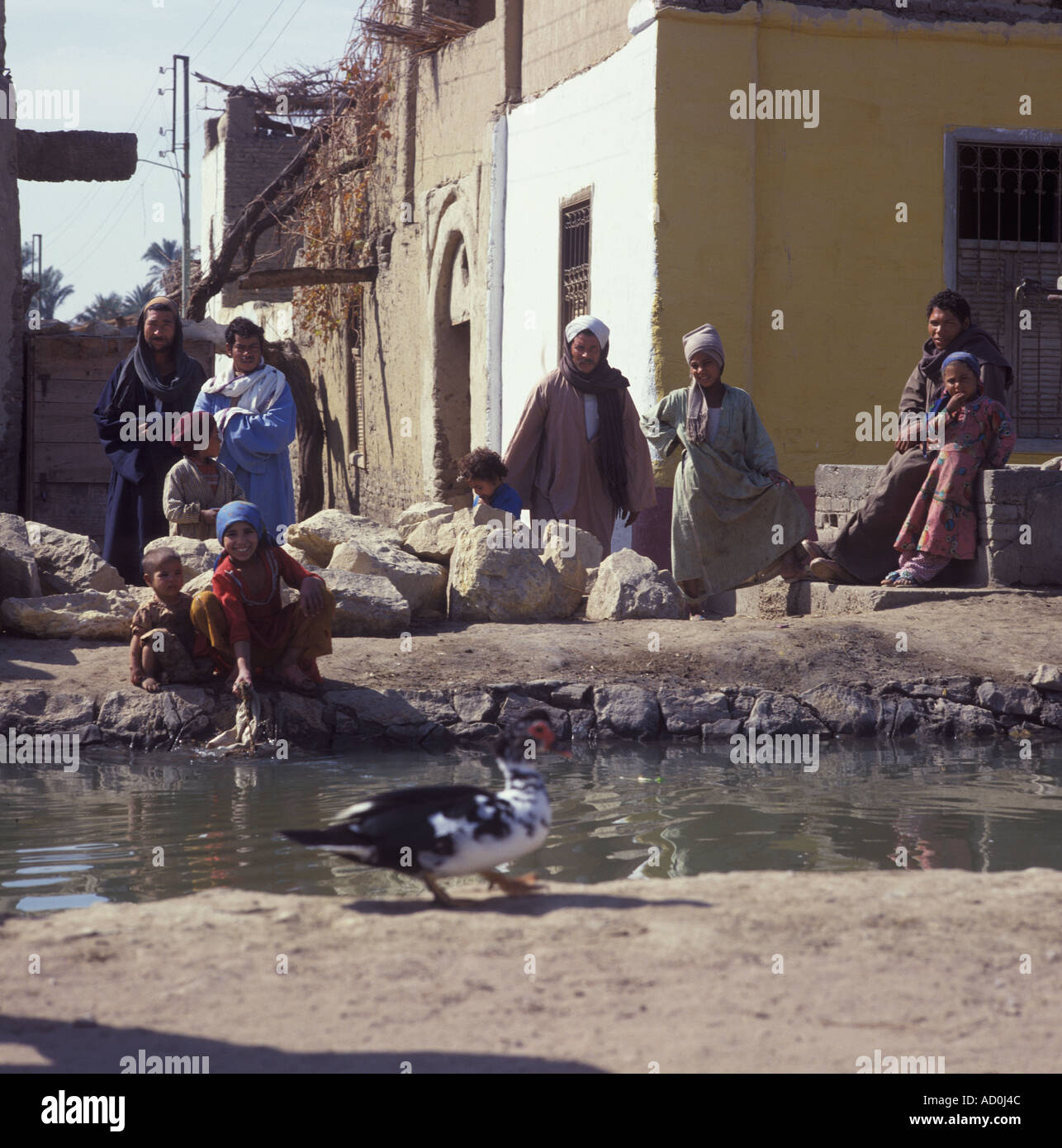 Ancient egyptian clothes hi-res stock photography and images - Alamy