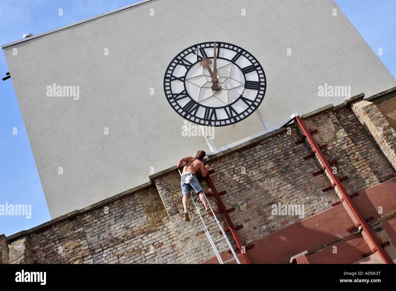 Weird clock face hi-res stock photography and images - Alamy