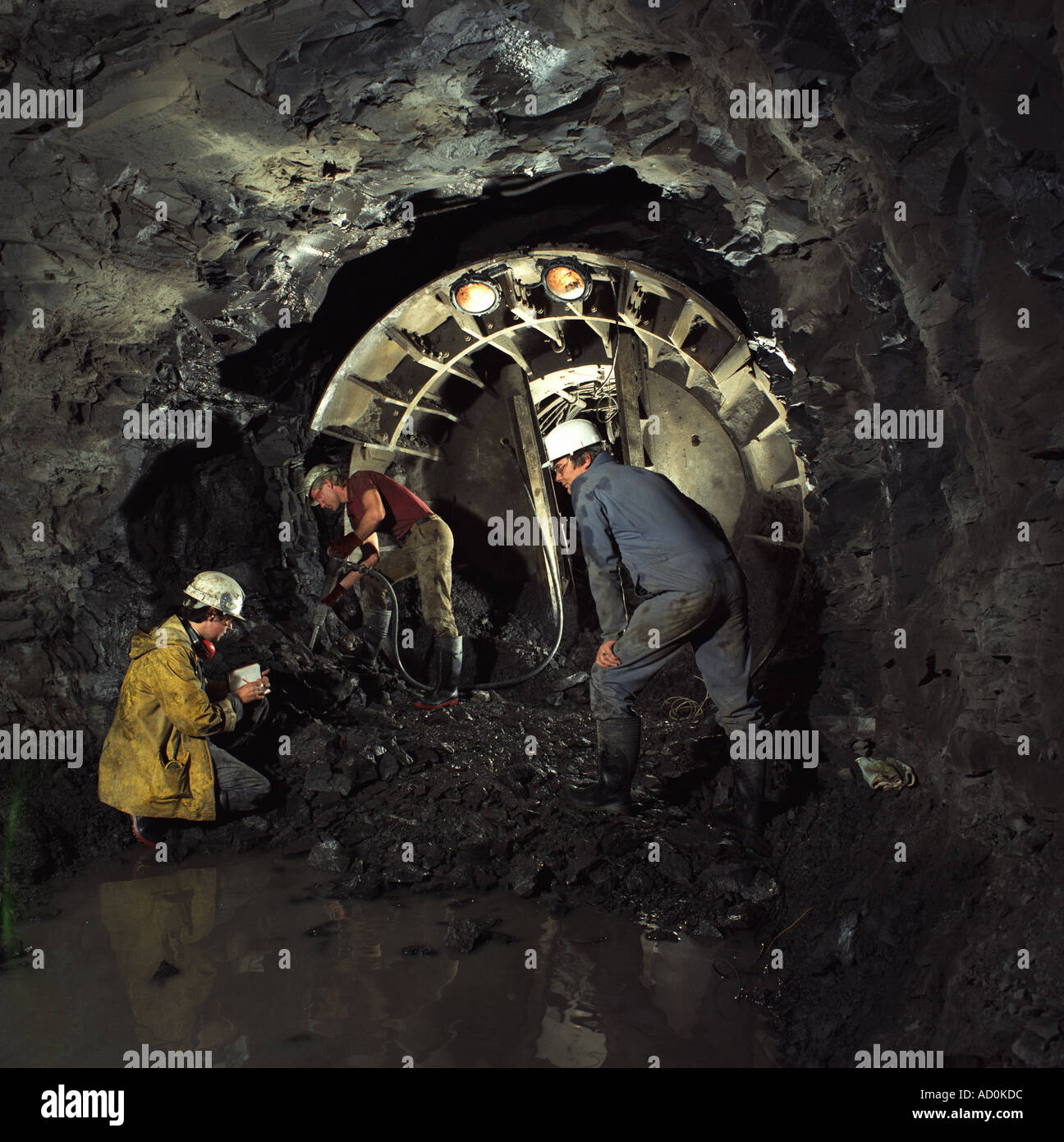 Tunnel boring machine tbm tunnelling underground excavation hi-res ...