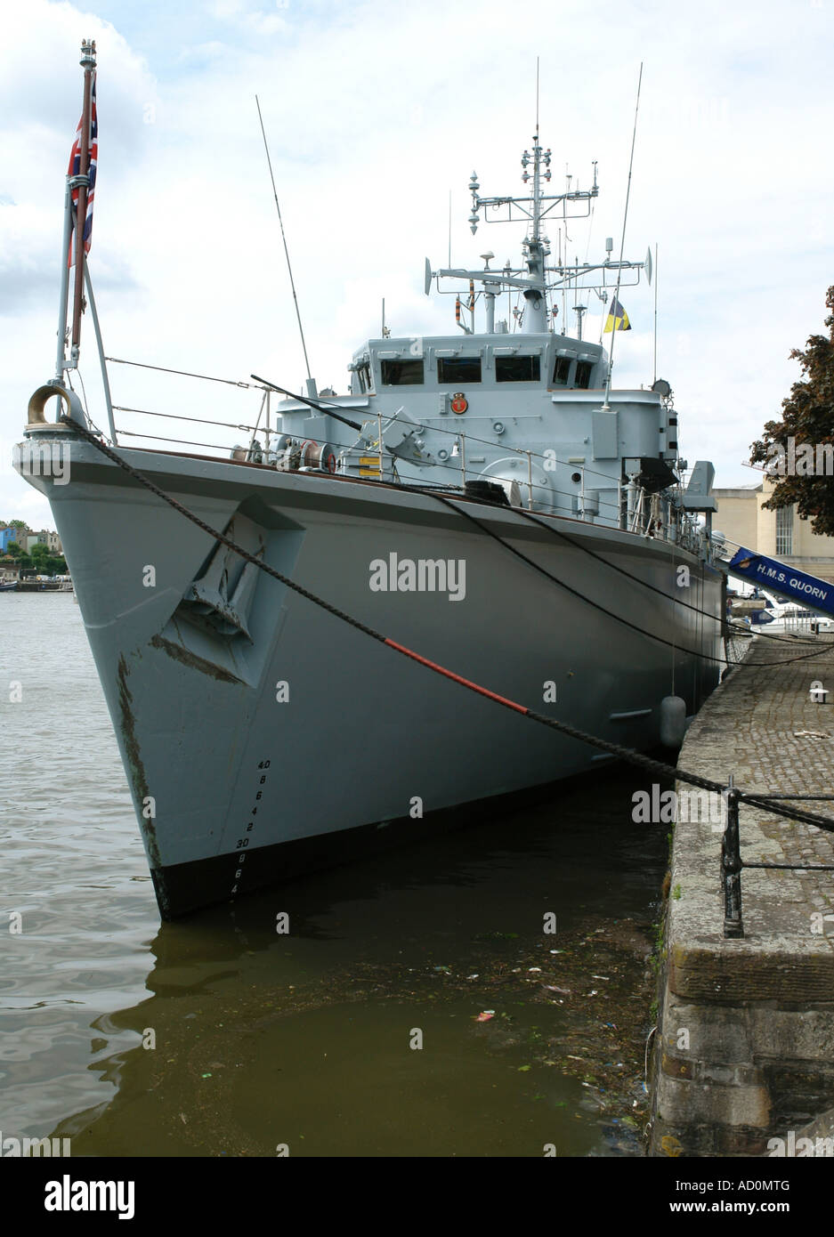 Hunt class minesweeper hi-res stock photography and images - Alamy