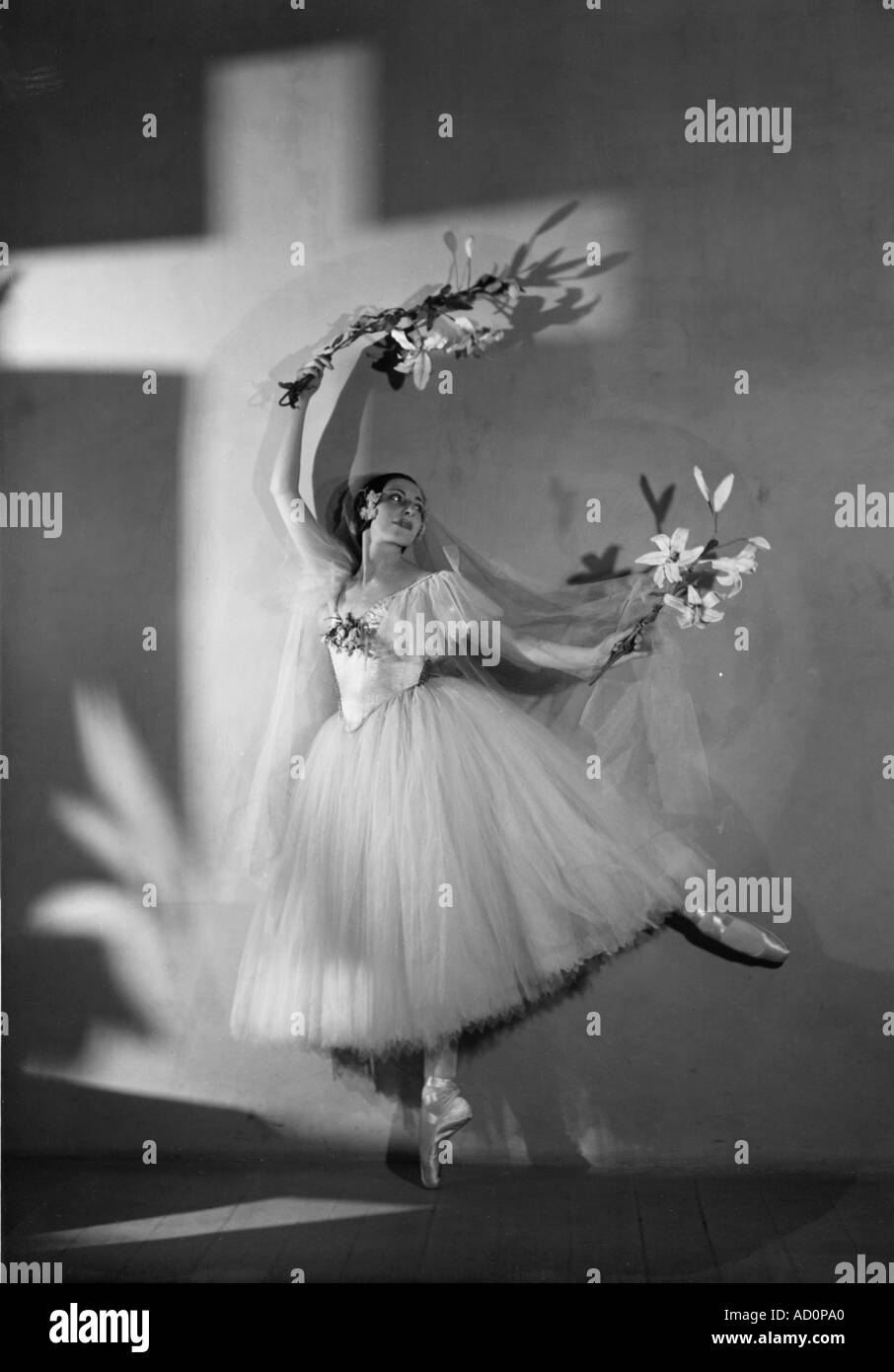 Giselle ballet markova hi-res stock photography and images - Alamy