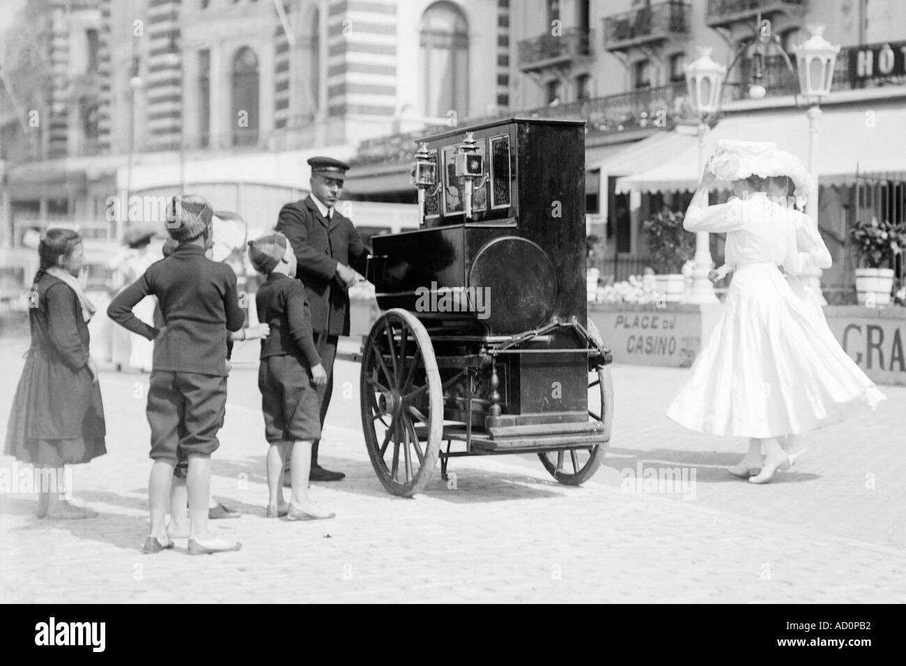 Victorian barrel organ hi-res stock photography and images - Alamy