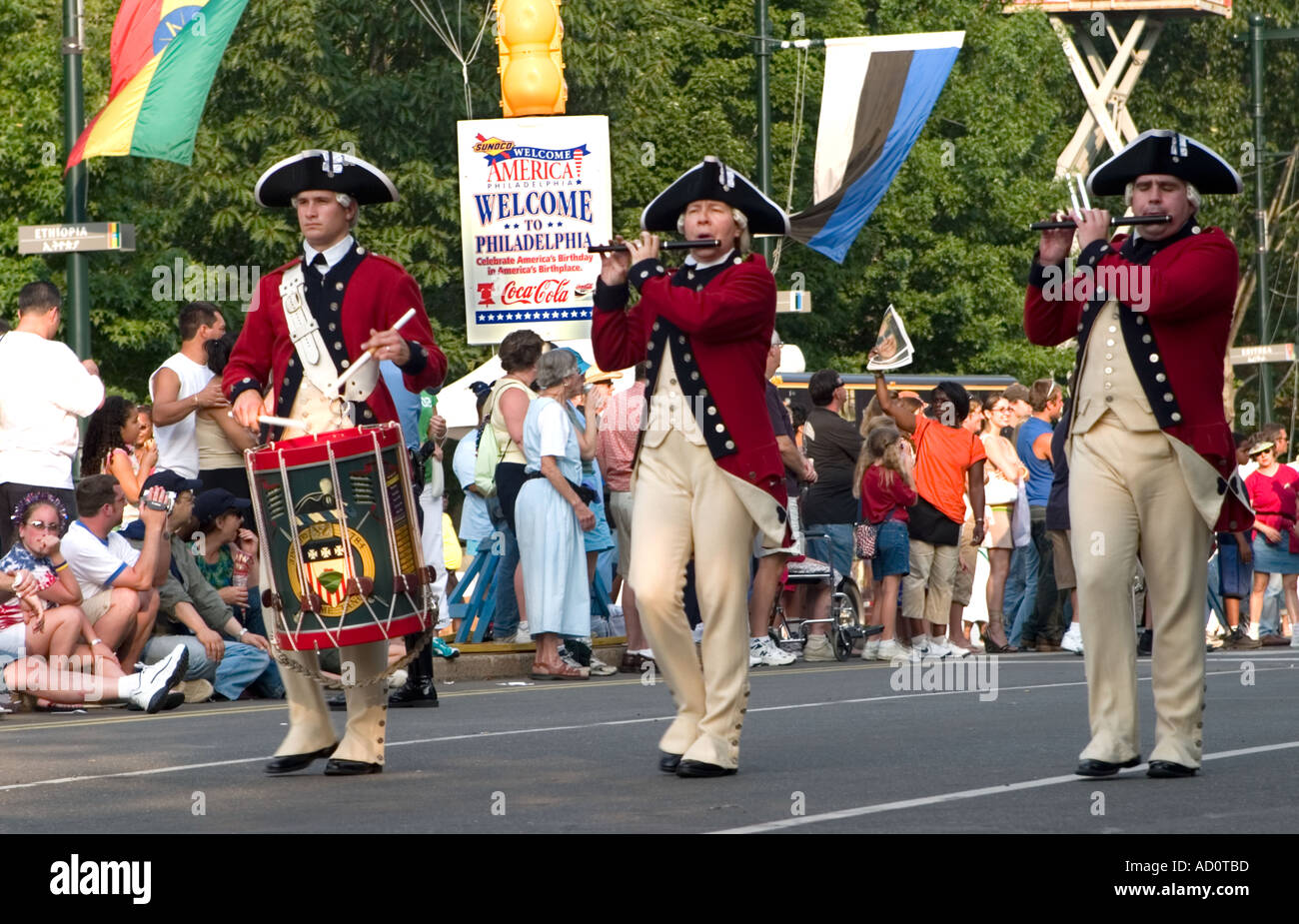 Honor guard in colonial military uniforms 4th of July parade Stock ...