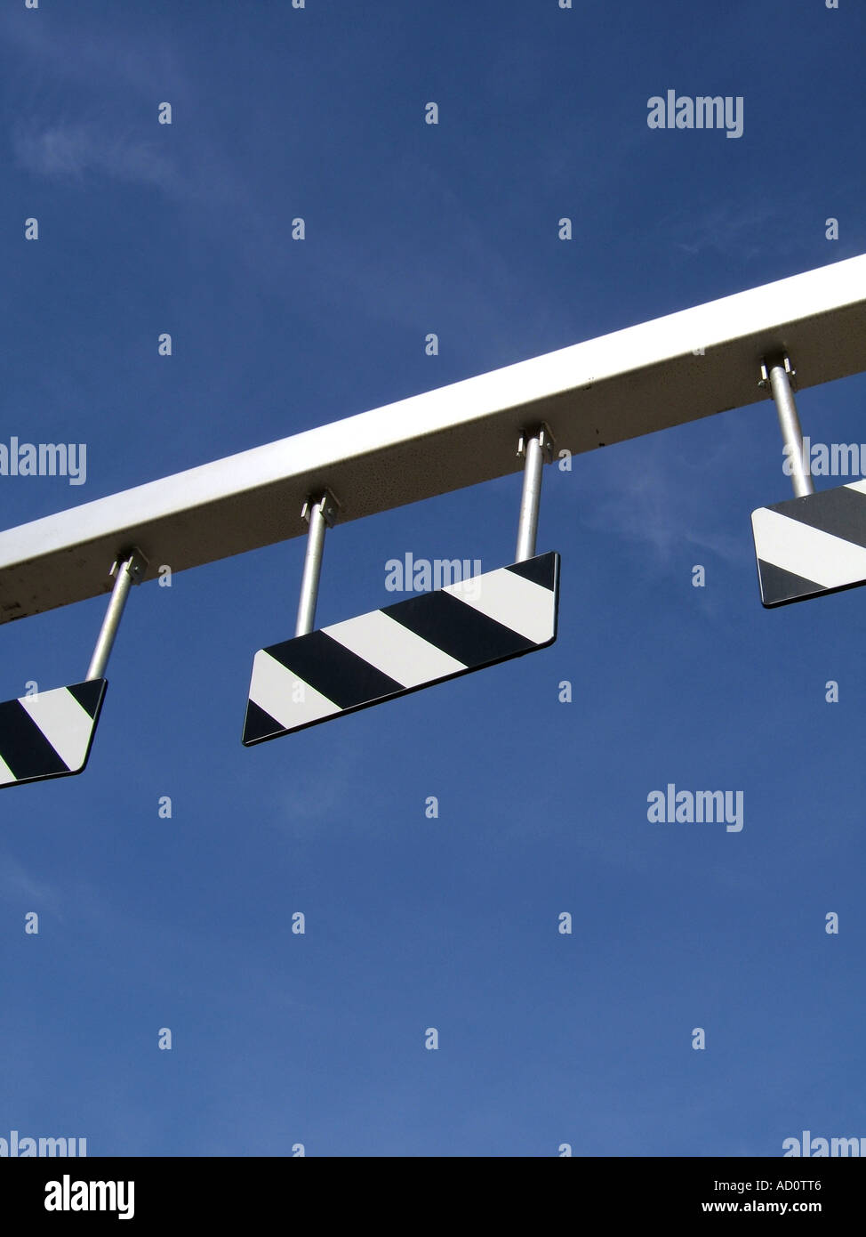 road sign - national speed limit applies Stock Photo - Alamy