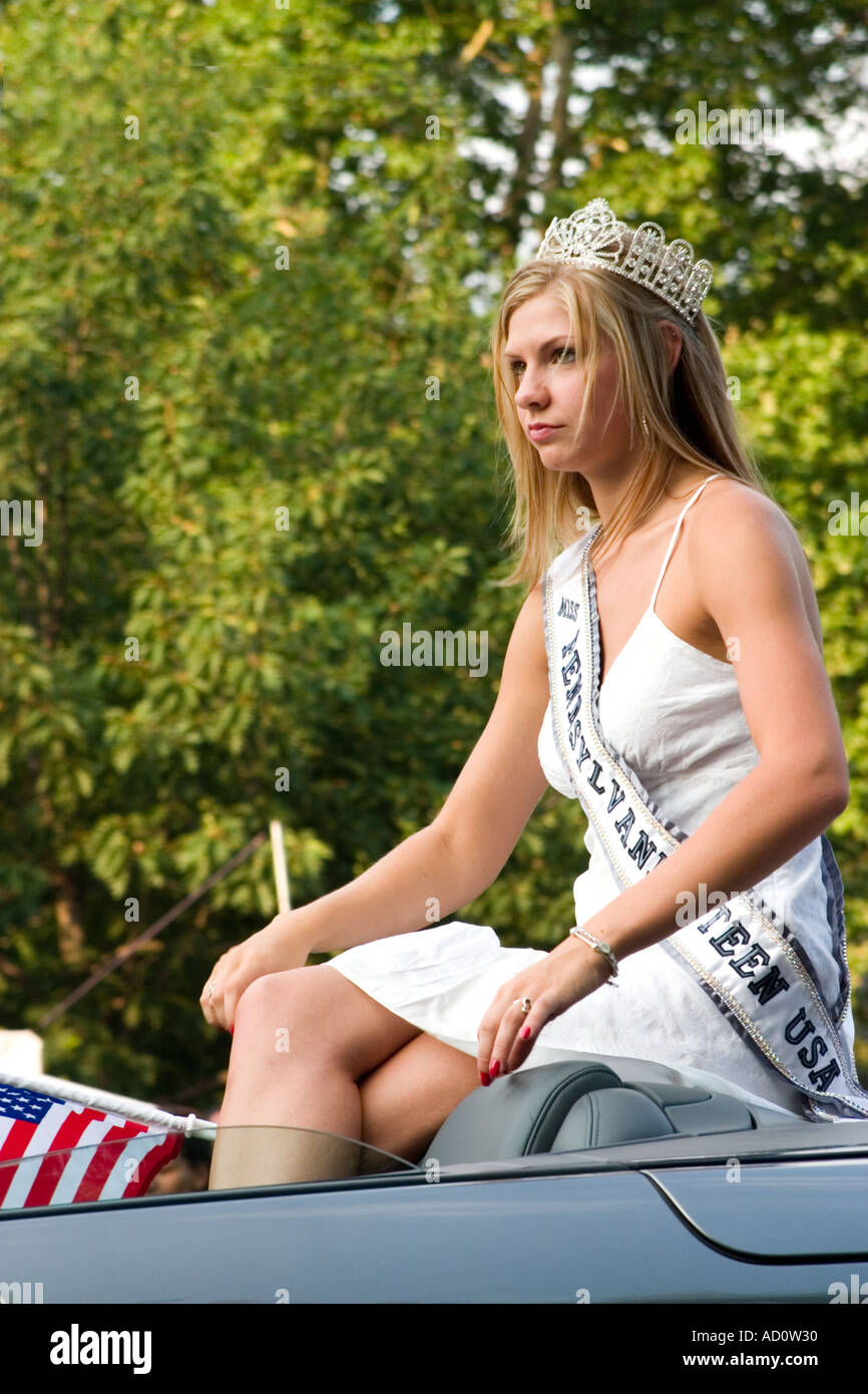 Miss Pennsylvania Teen 2005 in July 4th Parade Benjamin Franklin ...
