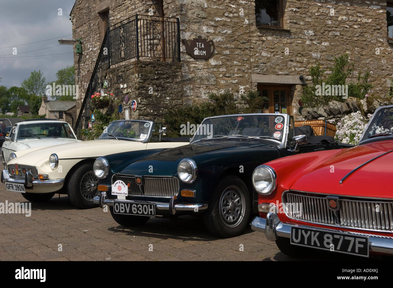 Les routiers sign hi-res stock photography and images - Alamy
