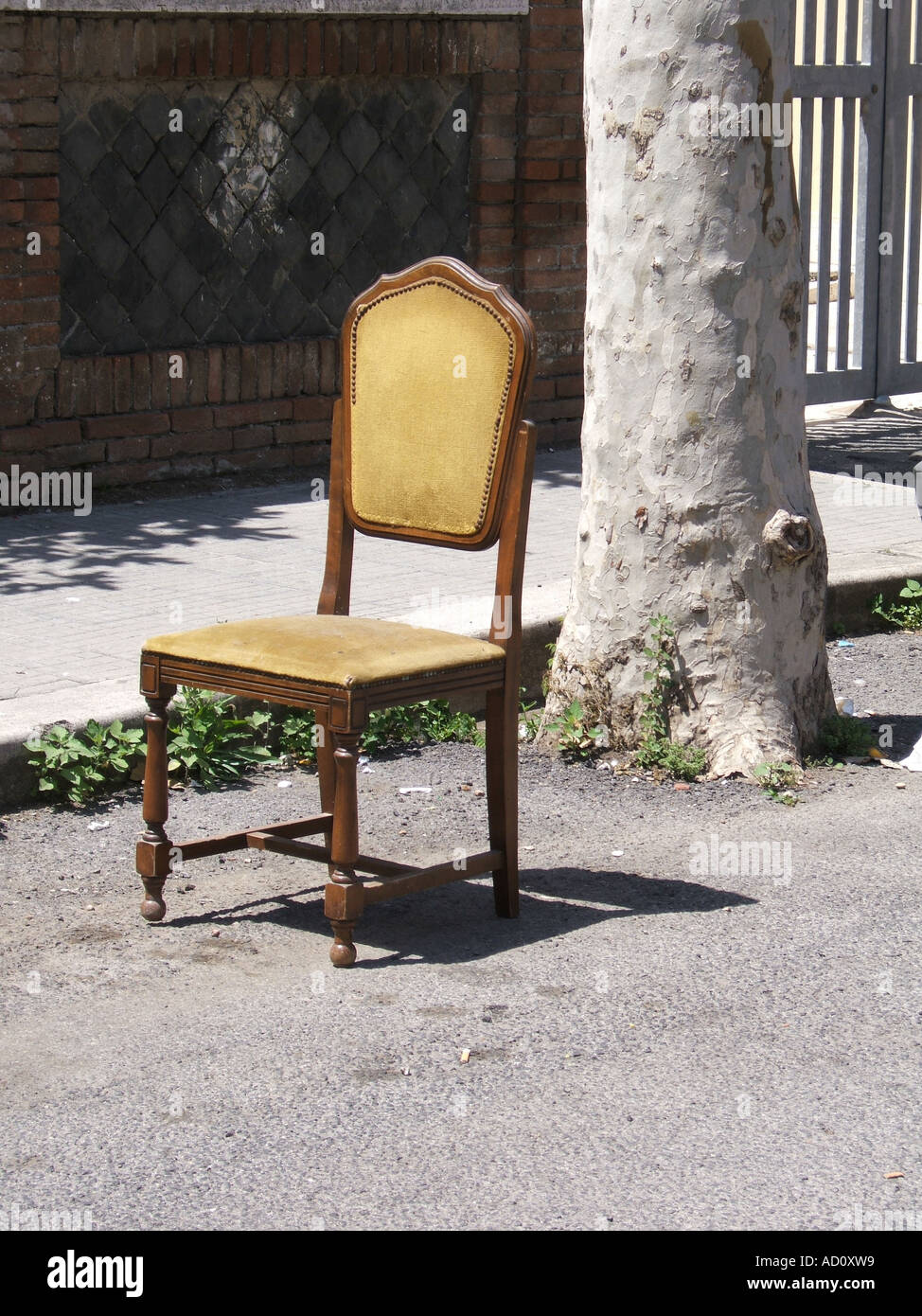 one old chair left in street Stock Photo - Alamy