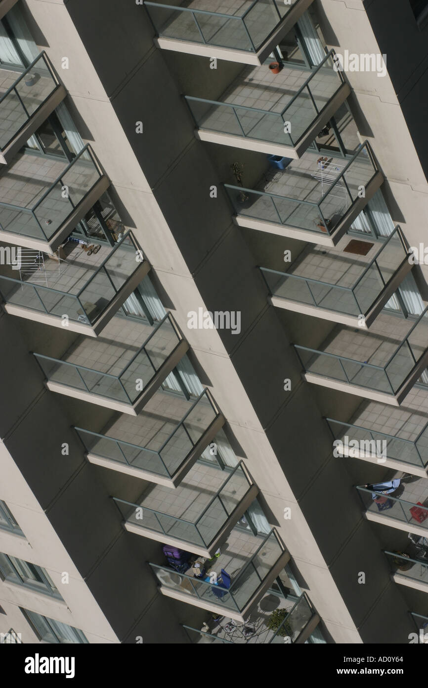 Modern residential building block Stock Photo - Alamy