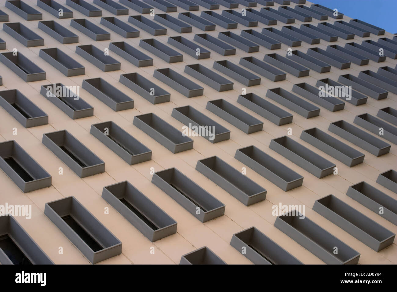 Dull cladding of an apartment building hi-res stock photography and ...