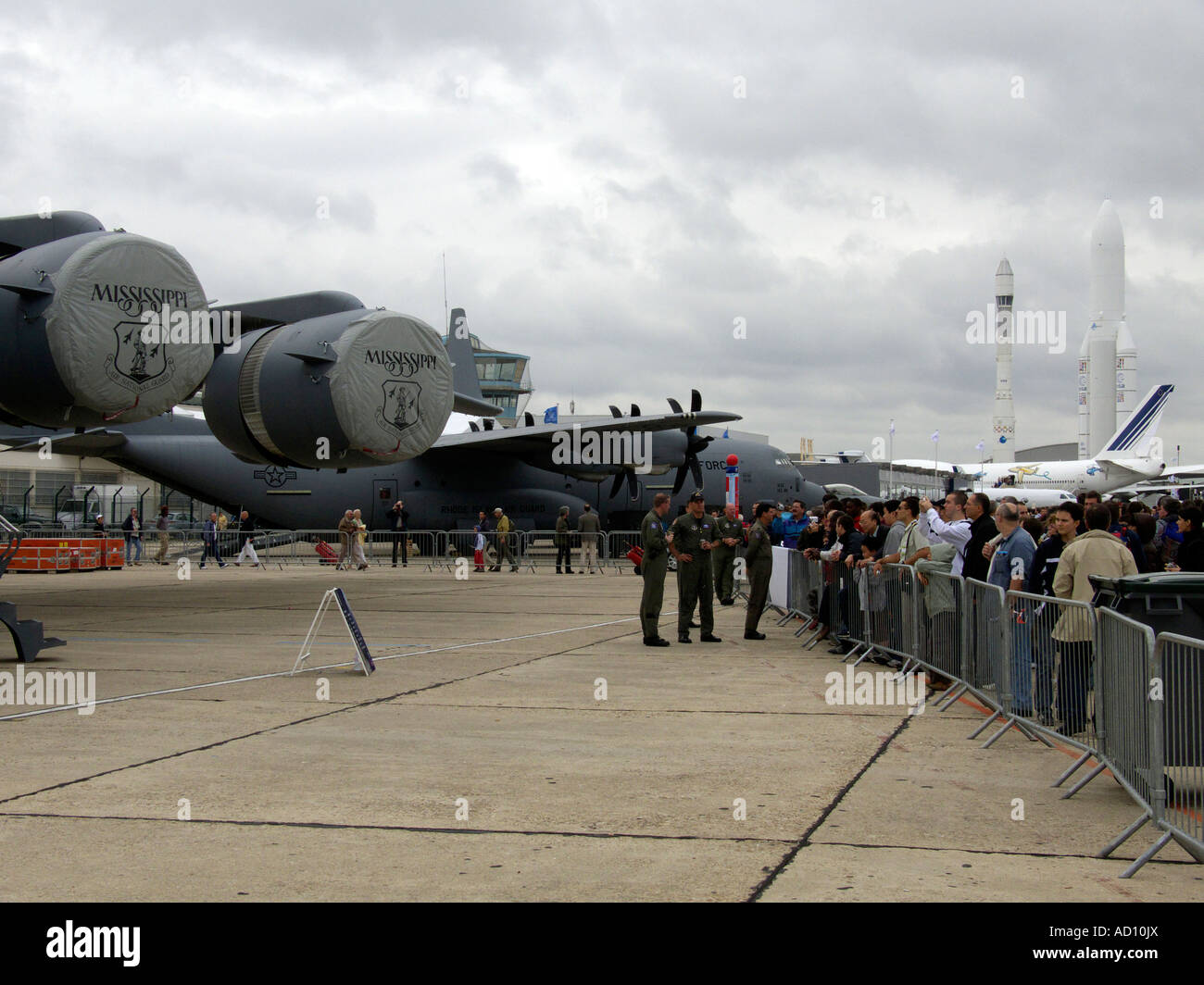 Le Bourget US Air Force personell talking to public Stock Photo - Alamy